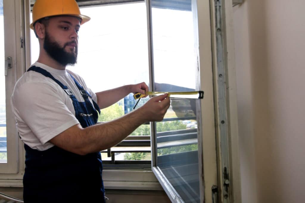 Vinyl Windows Installation: What Homeowners Need to Know